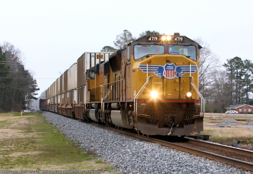 Train #22Q at track speed